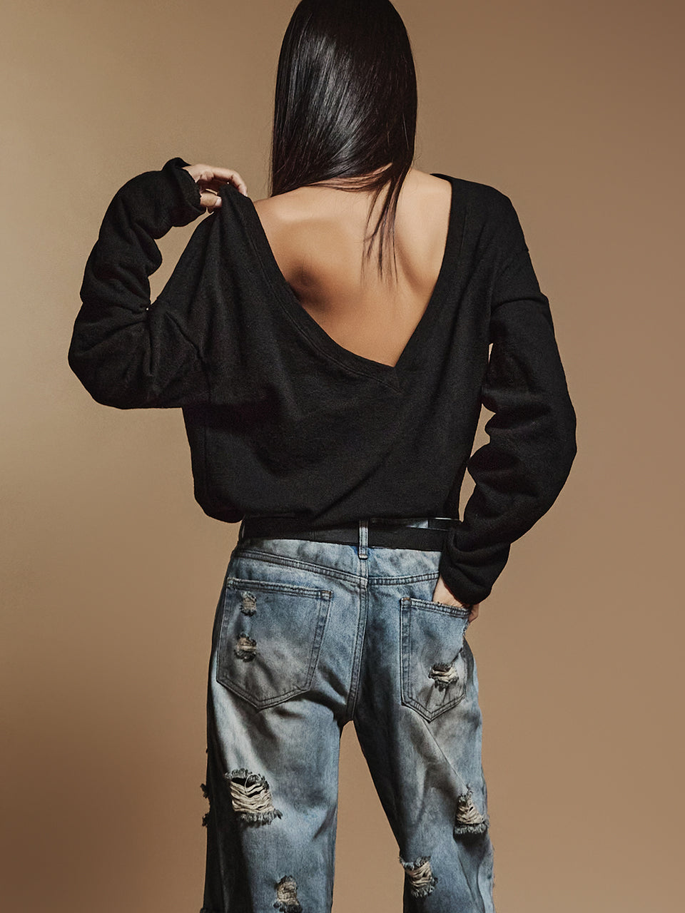 Back Slit Long Top E3568 | DINT