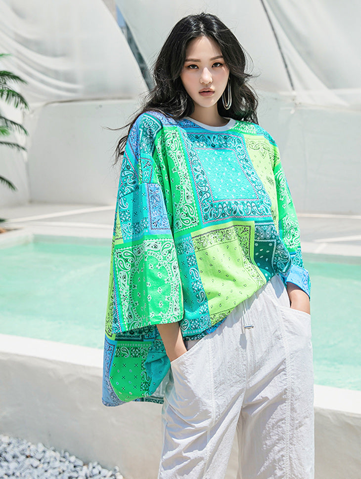 E2487 Paisley Oversized Half Top